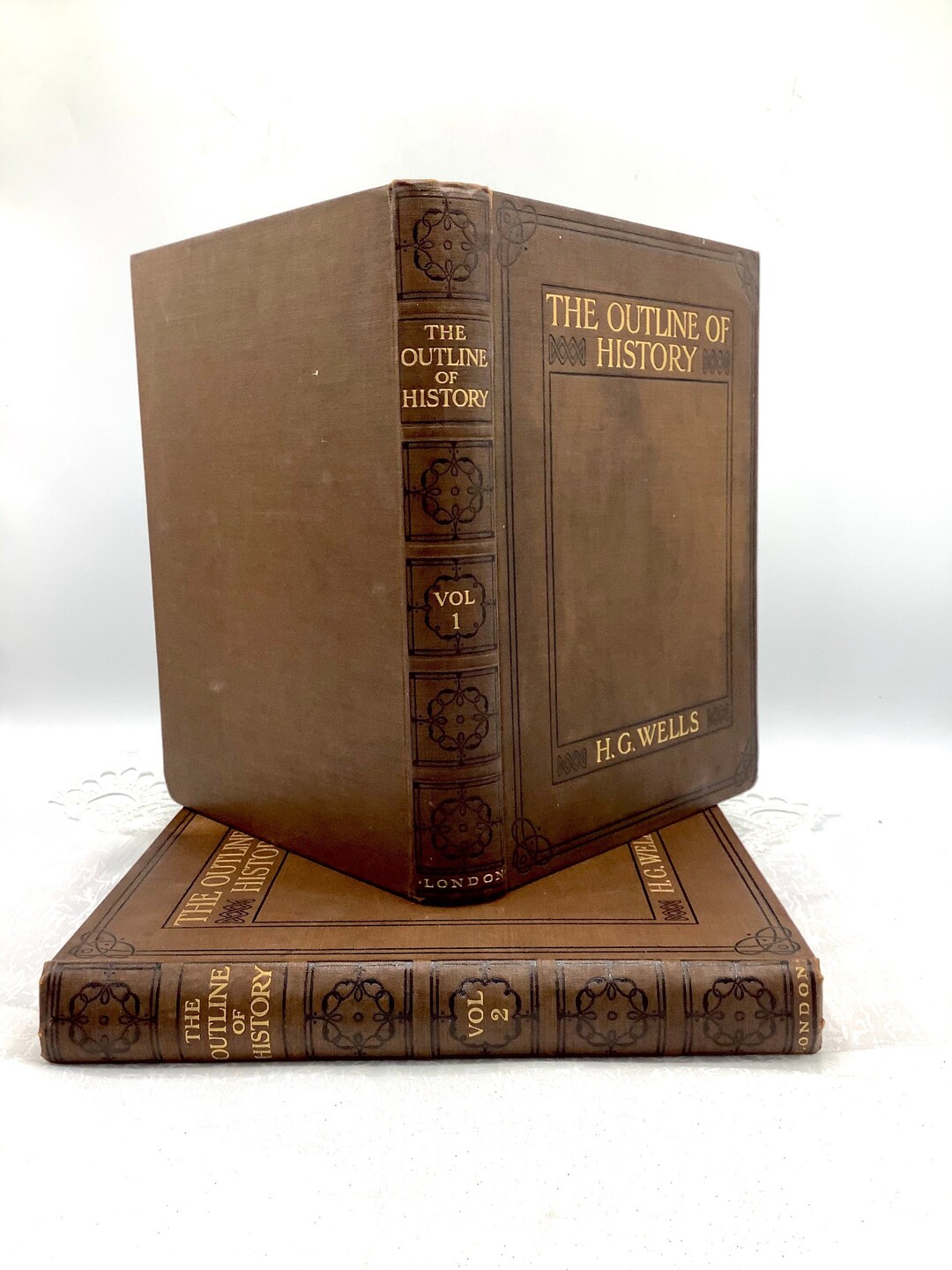 The OUTLINE of HISTORY by H.G.WELLS 1st Edition (1920) in 2 Volumes ...
