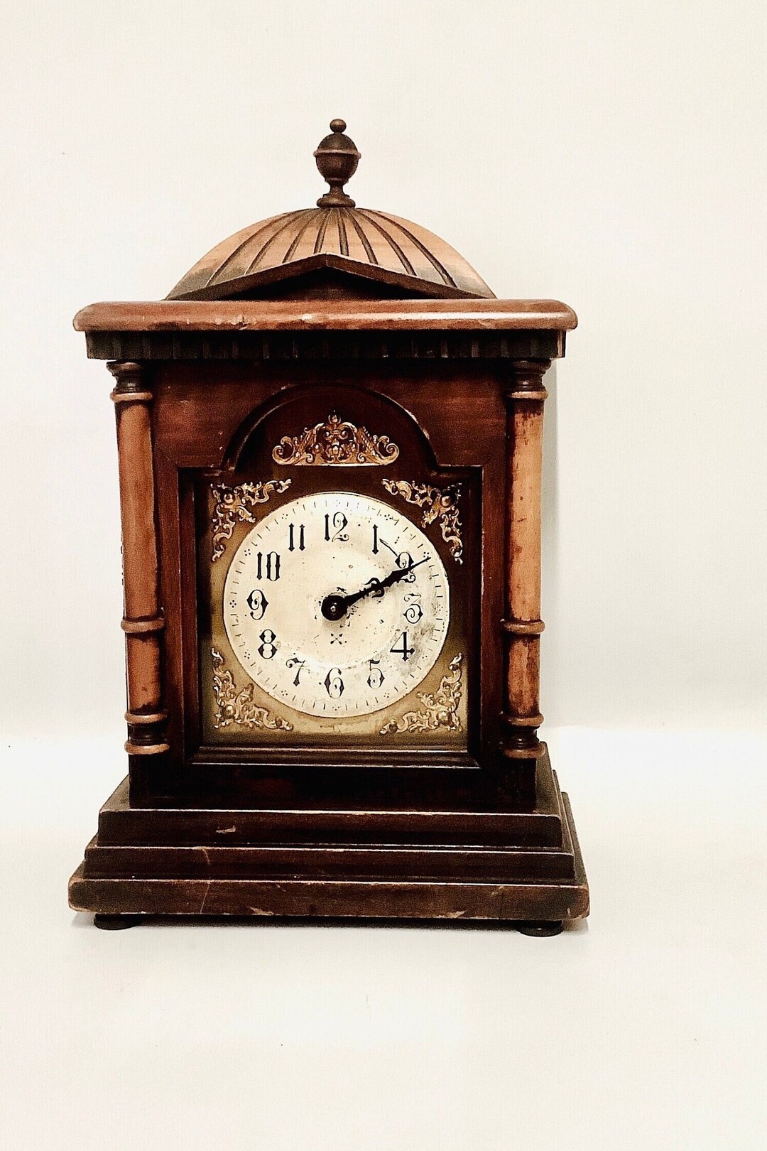 Antique Casement Mantel Clock With Clockwork Movement and Chime ...