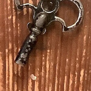 Antique Casement Mantel Clock With Clockwork Movement and Chime ...