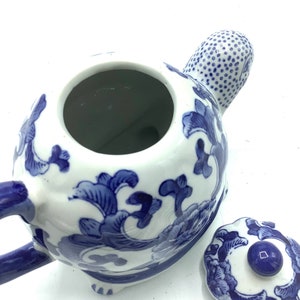 TOTALLY TURTLE Blue & White TEAPOT in Fine Condition, Ideal Gift for ...