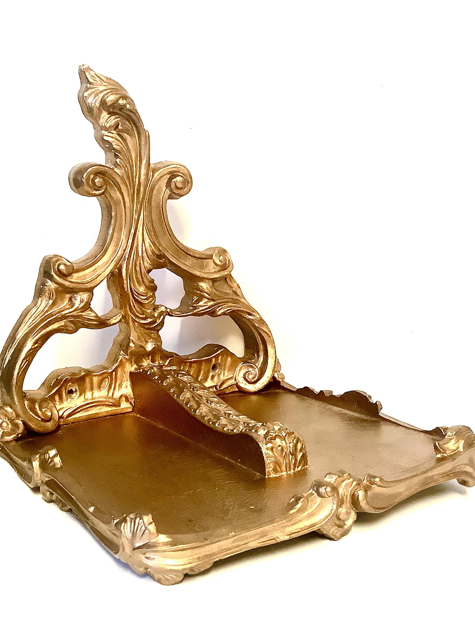 Rare Large Gold Gesso Hanging Shelf Made by Atsonea, England Circa 1950 ...