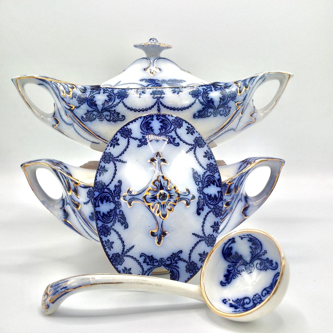 Rare! Antique 5-piece Set “VENUS” FLOW BLUE Tureen, Saucière, Covers ...