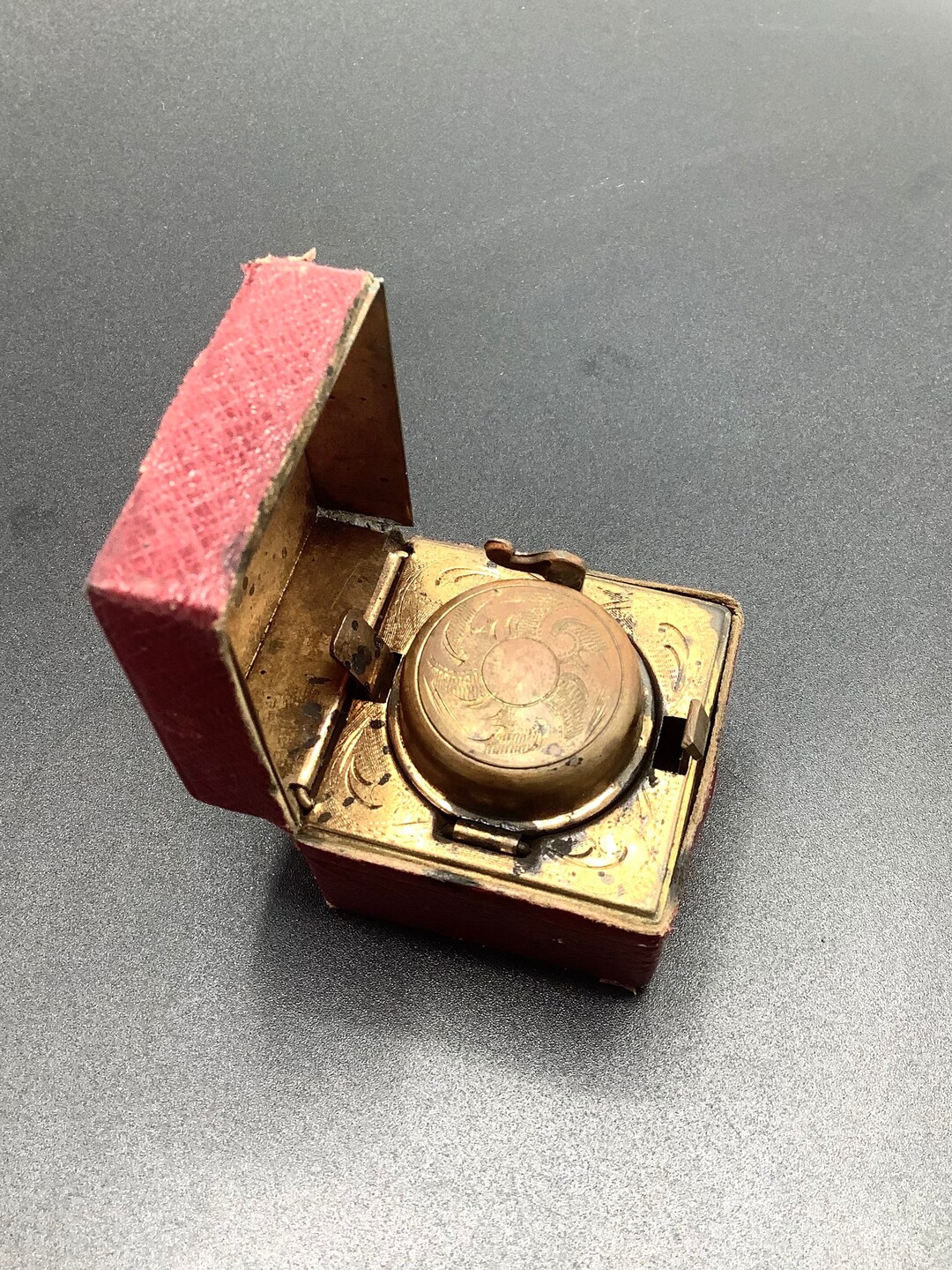 19th Century Portable Inkwell in a Leather Box With Hinged Lid ...
