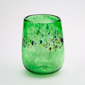 Handblown Emerald Green Stemless Wine Glass With a Spotted Rainbow Band ...