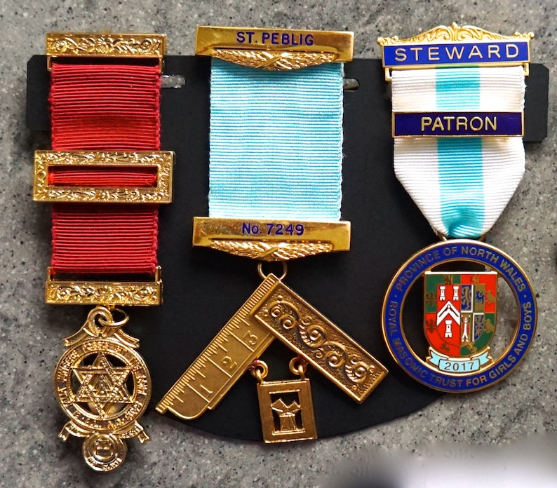 The 2025 Masonic Jewel Pocket Display Card (three Jewels) - Etsy