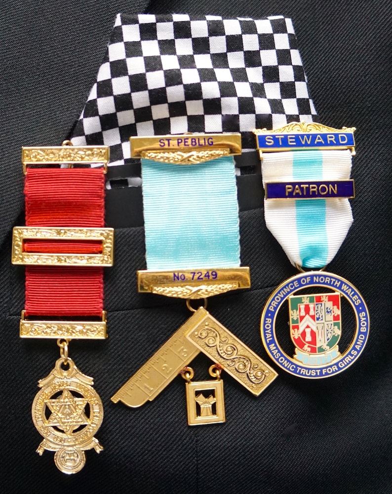 Three Jewel Pocket Display Card AND Masonic Inspired Pocket Square - Etsy