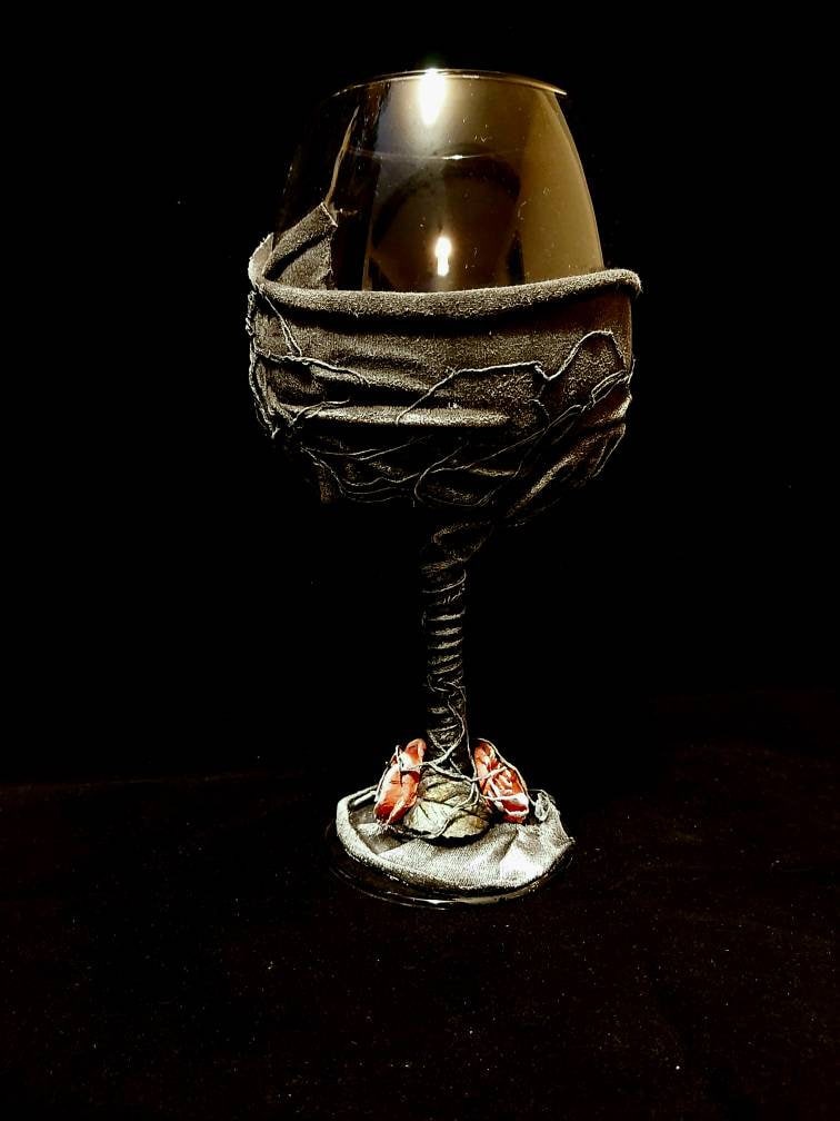 Decorative Gothic Balloon Wine Glass With Roses, Day of the Dead ...