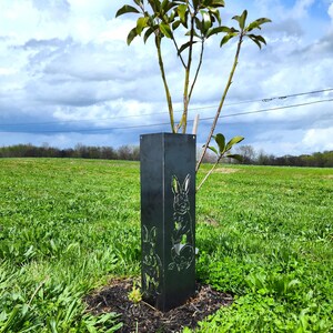 Bunny Corner Guard - Tree Protector - Whimsical Garden Decor - Outdoor ...