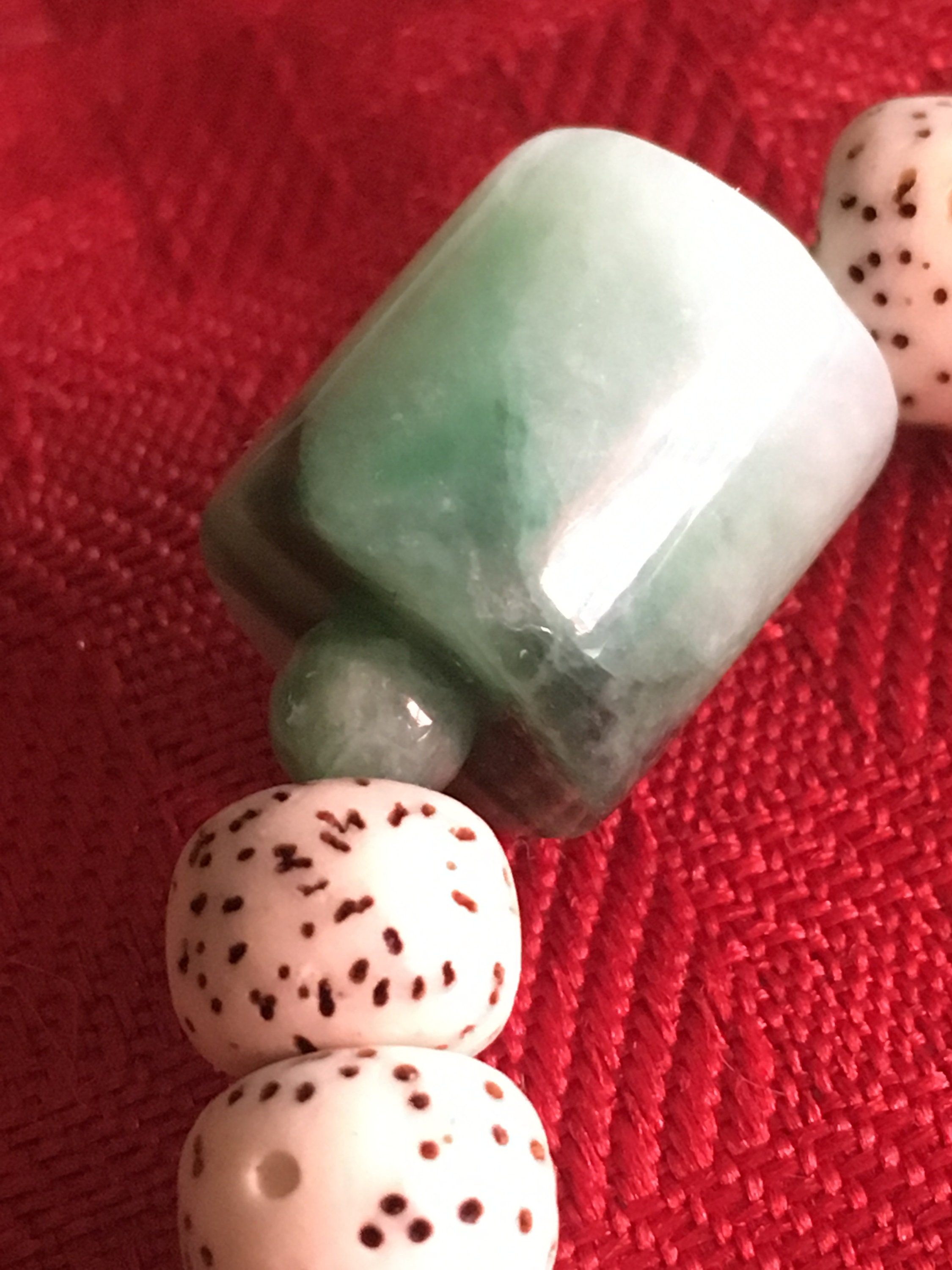 Moss in Snow Jadeite Jade Bead and Natural Daemonorops Margaritae Round ...