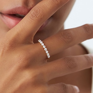 Round Diamond Wedding Ring, 14k Gold Shared Prong Nine Stone 2.5MM ...