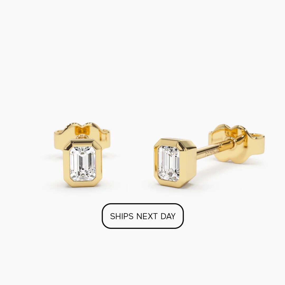Emerald Cut Stud Earrings in 14k Solid Gold / Trending Diamond Studs ...