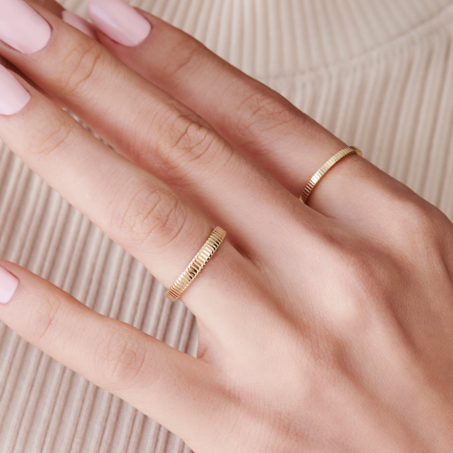 Gold Ring / 14k Gold 3MM Ribbed Ring / Stackable Band Ring / - Etsy