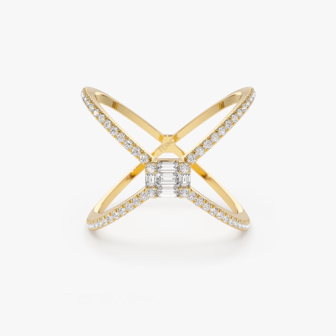 Criss Cross Ring / 14k Gold Baguette and Round Diamond Illusion Setting ...