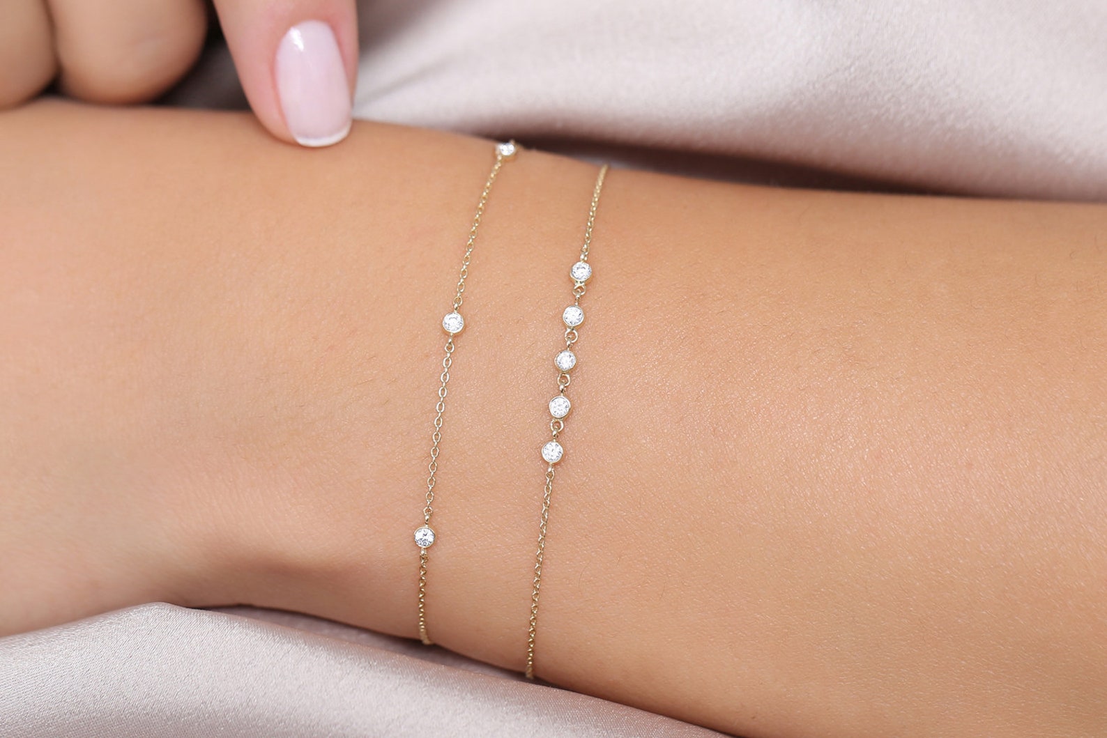 Diamond Bracelet / 14k 5 Link Floating Diamonds Bracelet / - Etsy UK