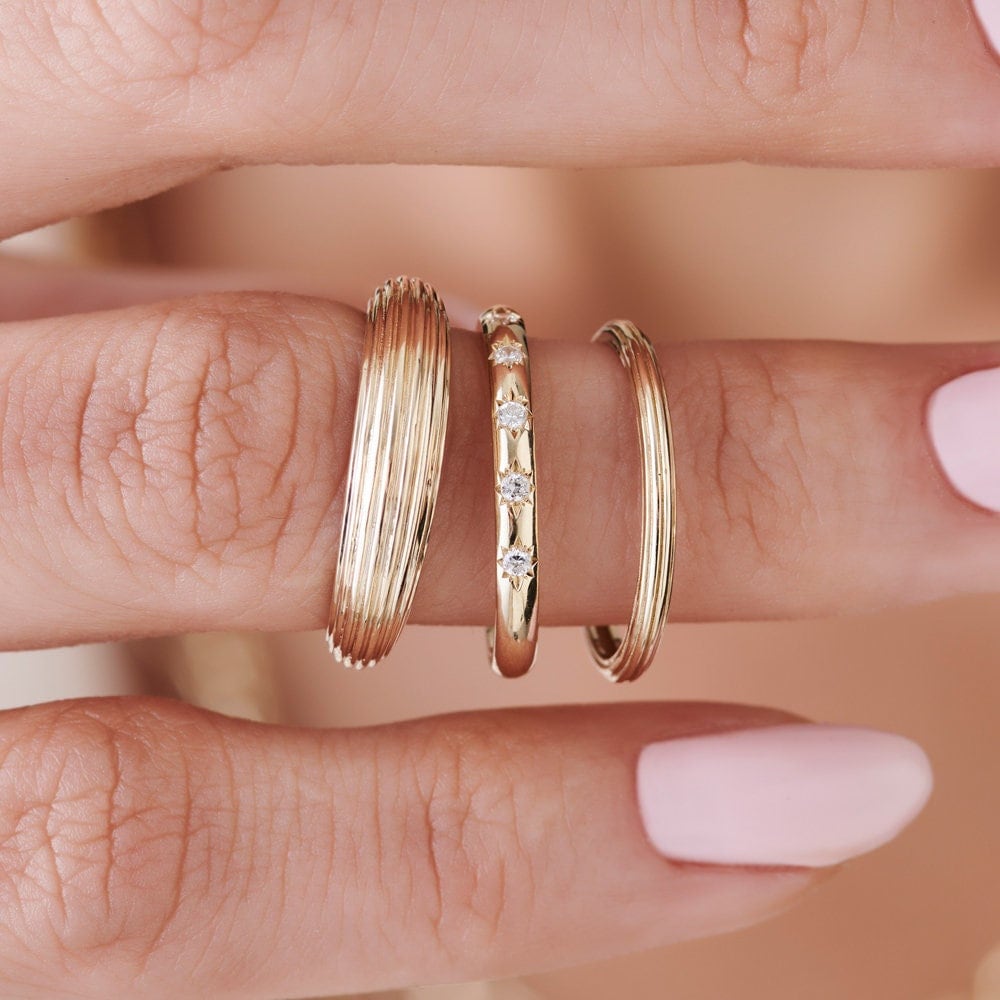 14k Gold Ribbed Dome Graduating Ring / 14k Unique Multi Lined - Etsy