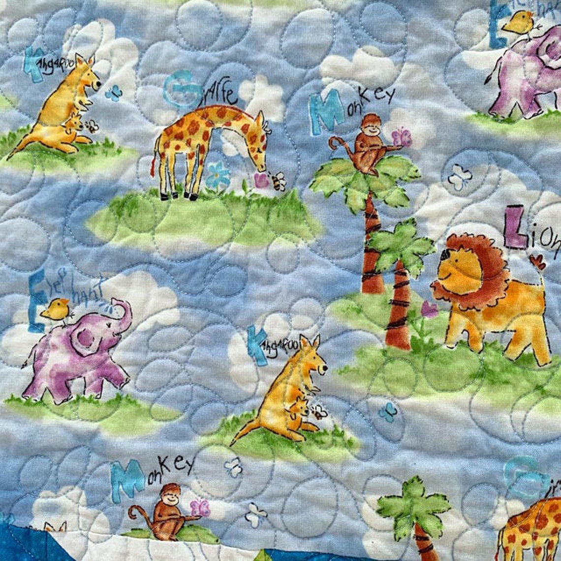 Paw Print Block Continuous Stitch Quilt Block - Machine Embroidery ...