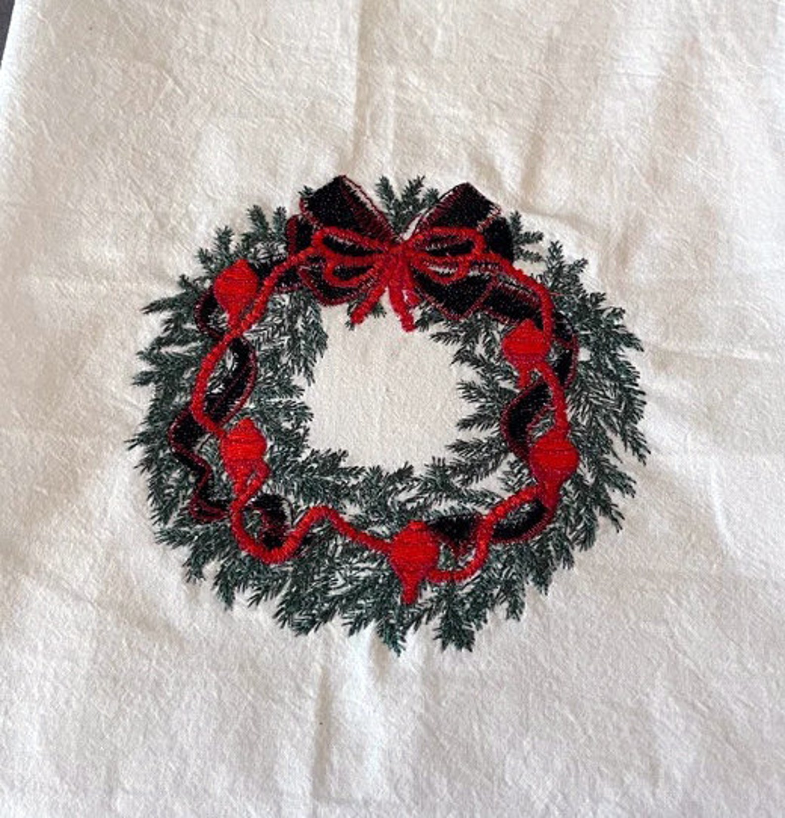 Christmas Wreath Machine Embroidery Design, Embroidery Designs, Machine ...