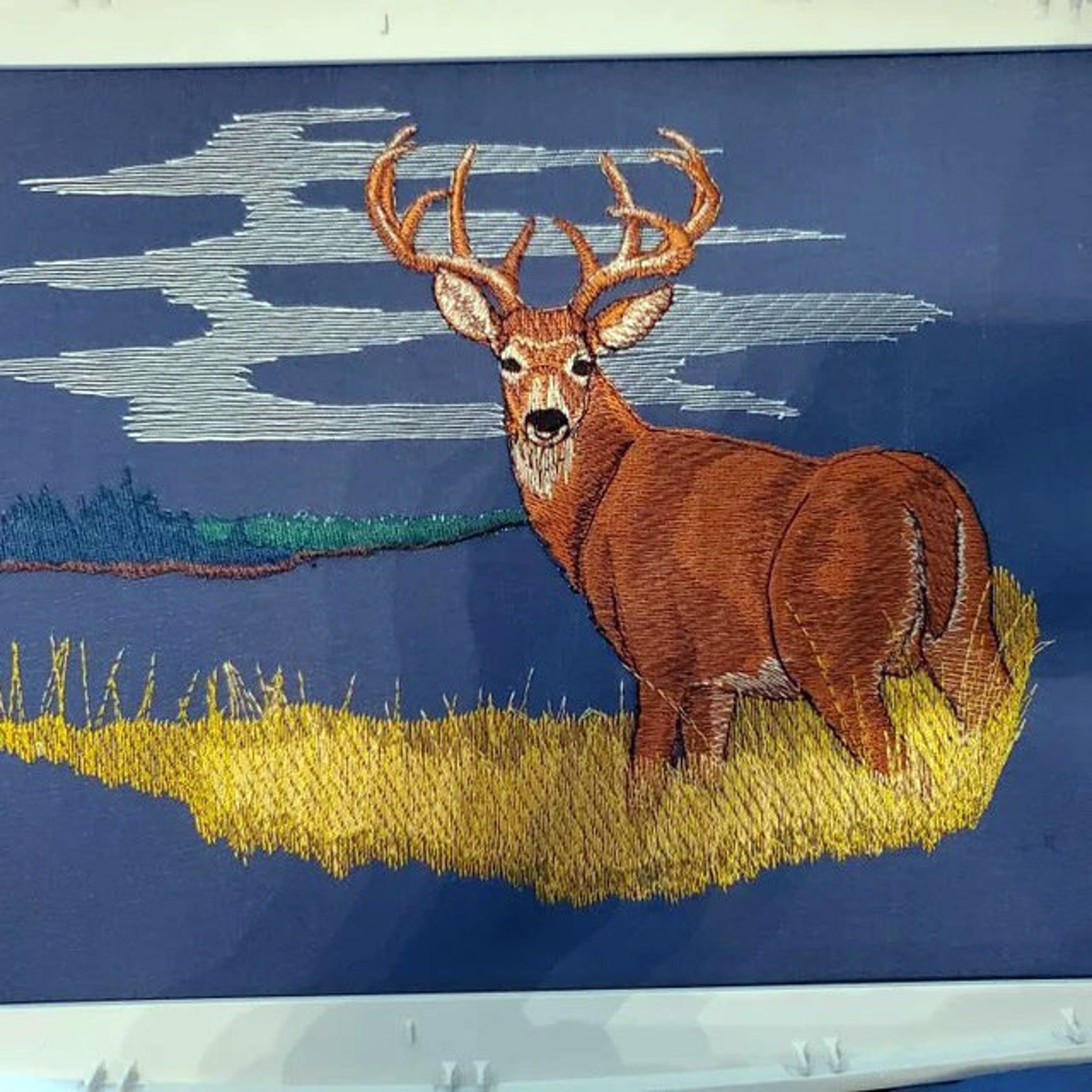 Whitetail Deer Scene Machine Embroidery Design Embroidery - Etsy