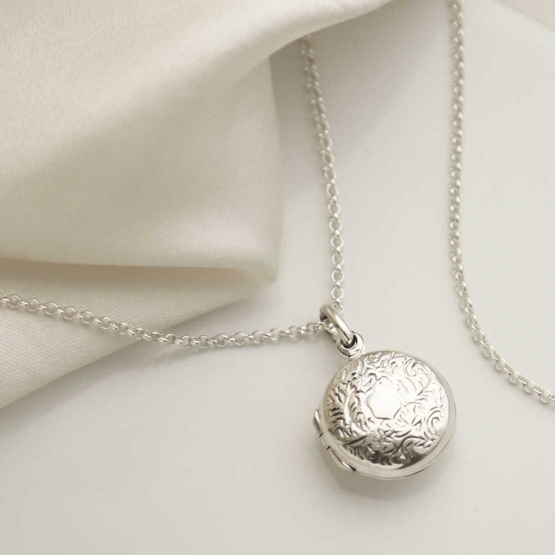 Sterling Silver Decorative Round Locket - Etsy UK