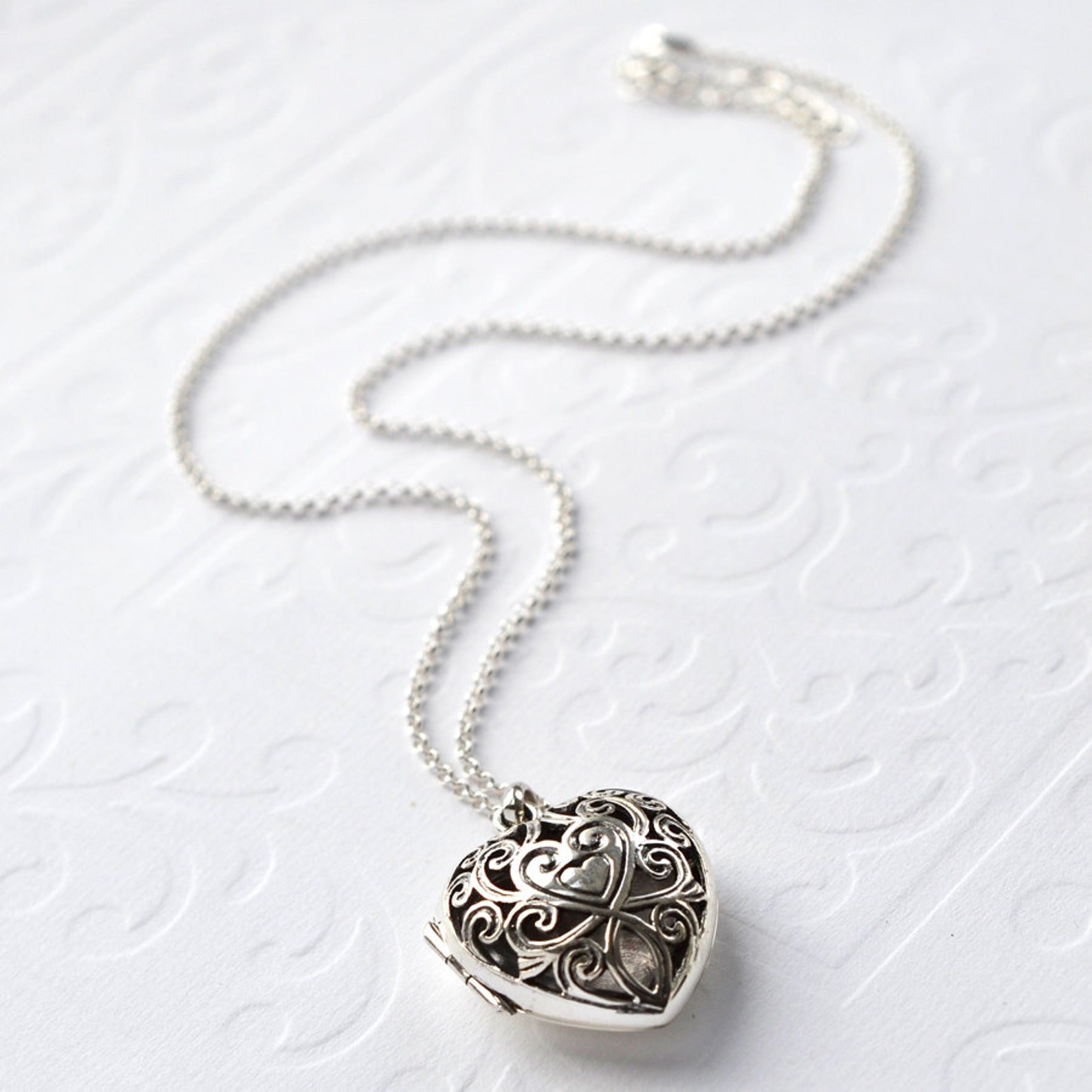 Sterling Silver Vintage Heart Locket Necklace - Etsy