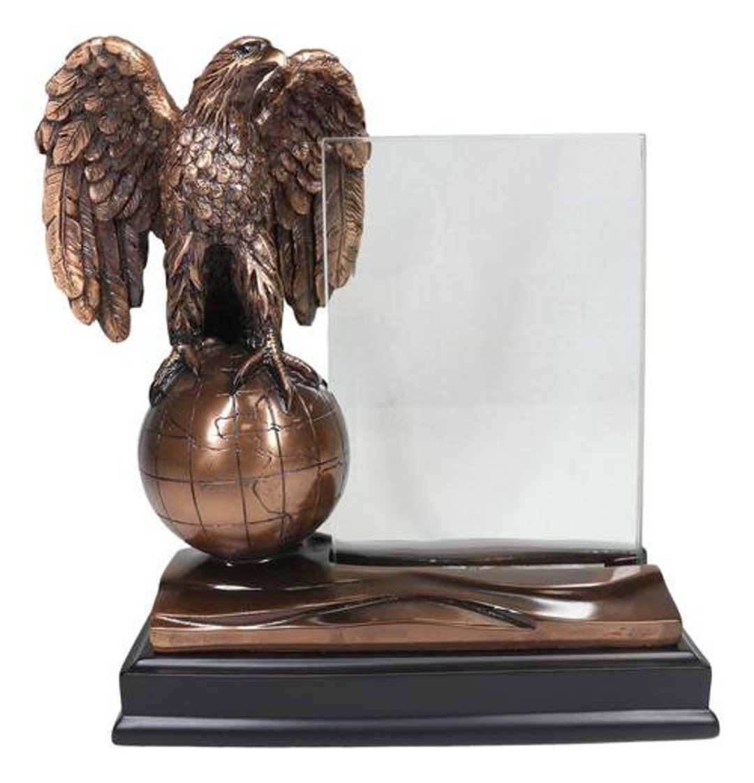 Majestic Bald Eagle Perching on Earth Globe 8 X - Etsy