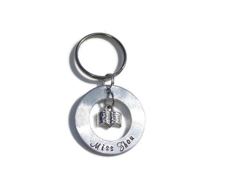 Custom Librarian Keychain Personalized Book Lover Gift - Etsy