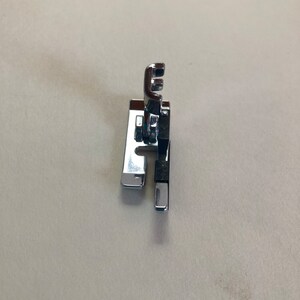 1/4" Quilting Foot With Guide: Low Shank Sewing Machines - Etsy