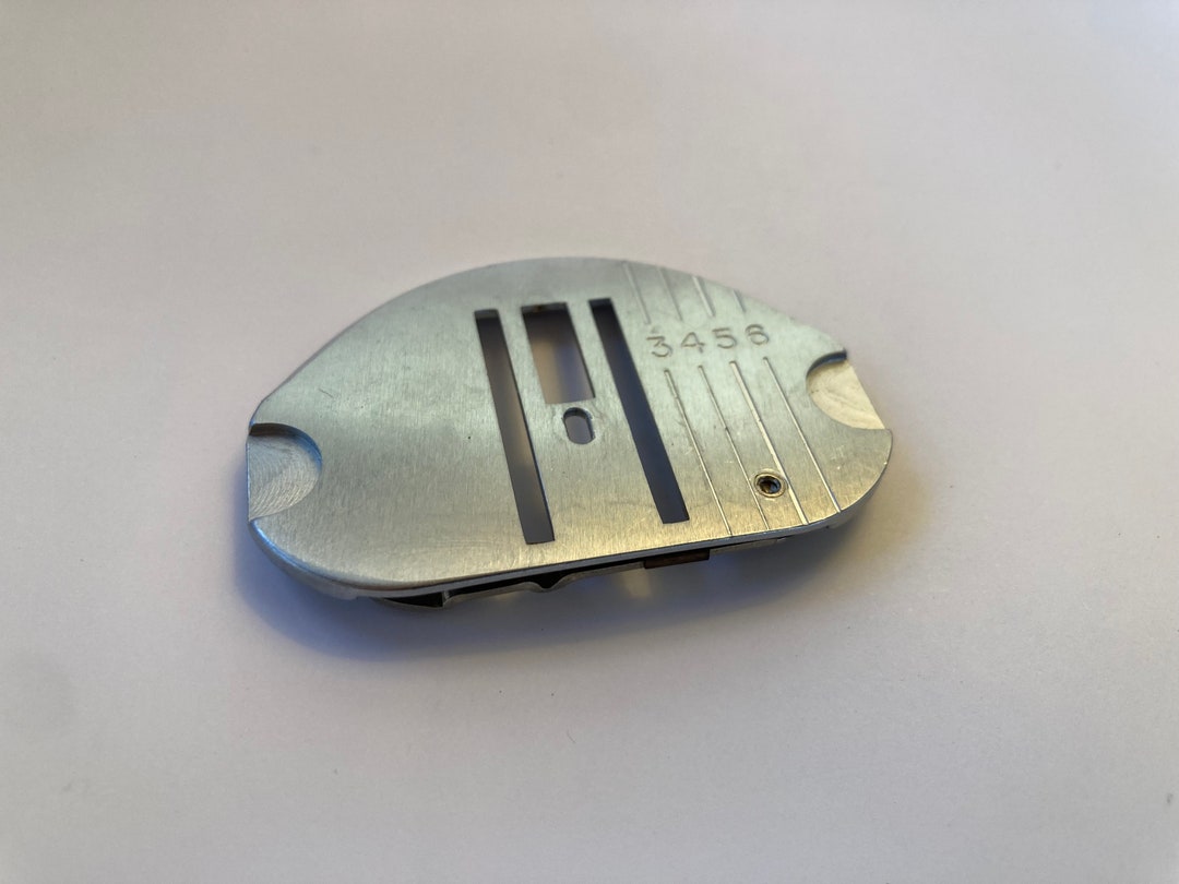 Vintage Singer Sewing Machine Needle Plate: 600 Series Chain Stitch ...