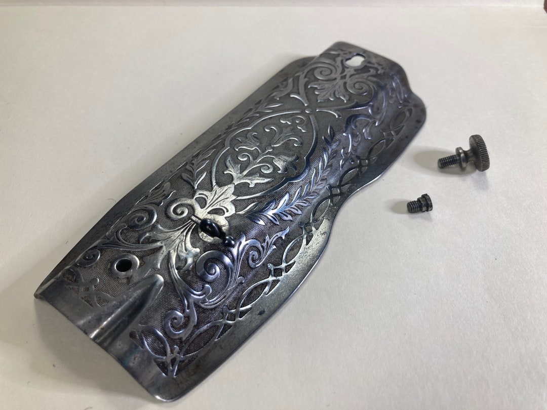 Vintage Singer Sewing Machines: Singer Red Eye 66 Nose Plate With Screw ...