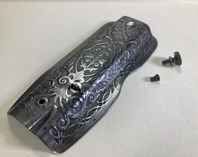 Vintage Singer Sewing Machines: Singer Red Eye 66 Nose Plate With Screw ...