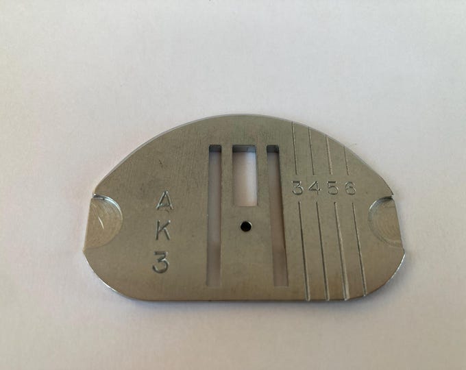 Vintage Singer Sewing Machines: #172201 Straight Stitch Needle Plate ...