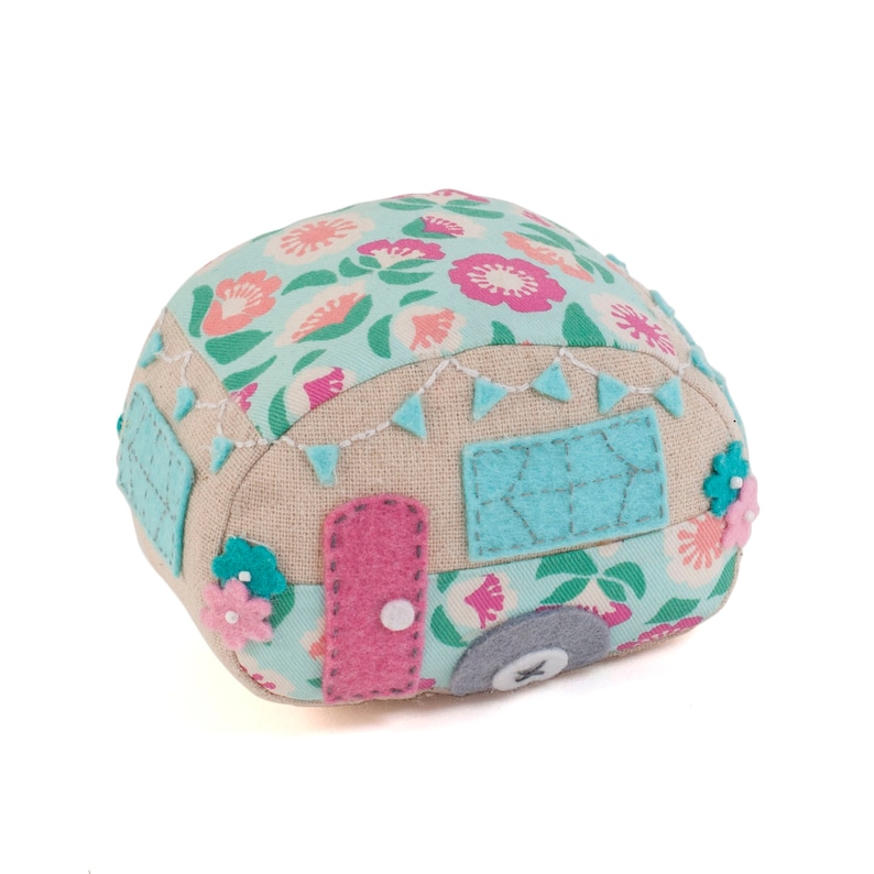 Hobbygift Pincushion - Caravan - Appliqué - Dressmaking- Craft, Sewing ...