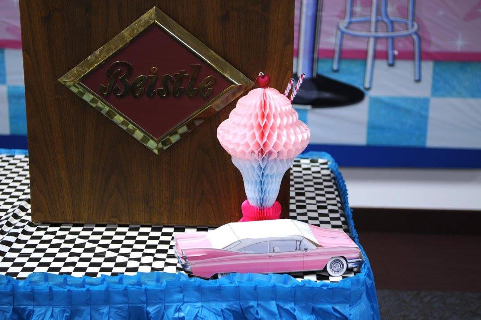 Vintage Pink Car Table Centerpiece Party Decor/ Retro 50s - Etsy