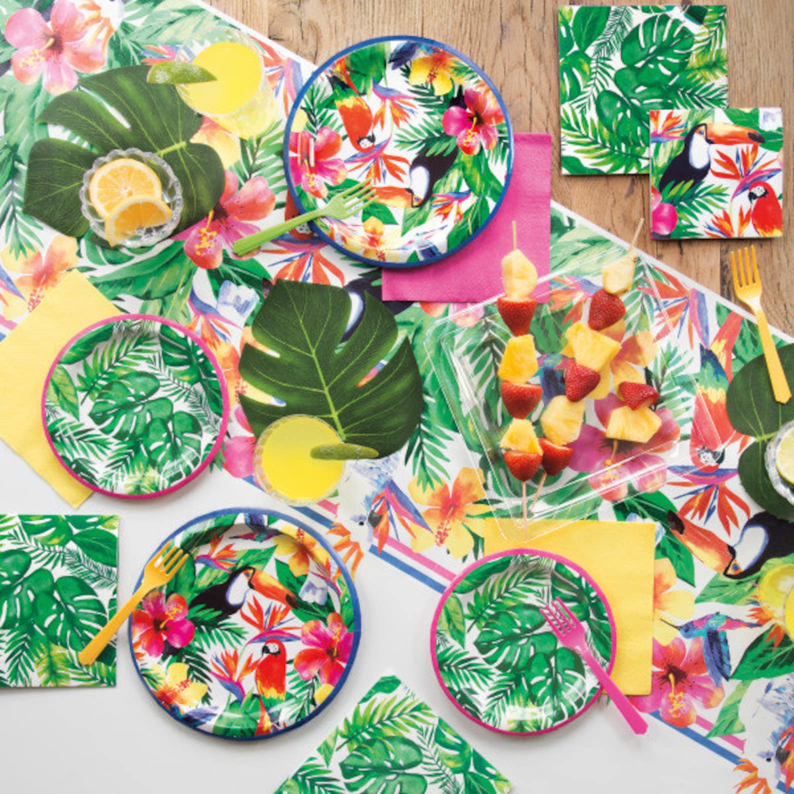 Tropical Party Plates/ Fancy Palm Leaf Plates/ Tropical Party - Etsy