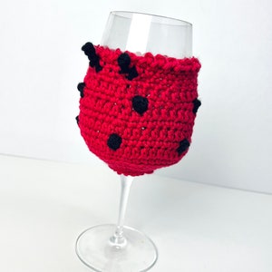 CROCHET PATTERN ~ Ladybug Wine Glass Cozy ~ Wine Decor ~ Ladybug ...
