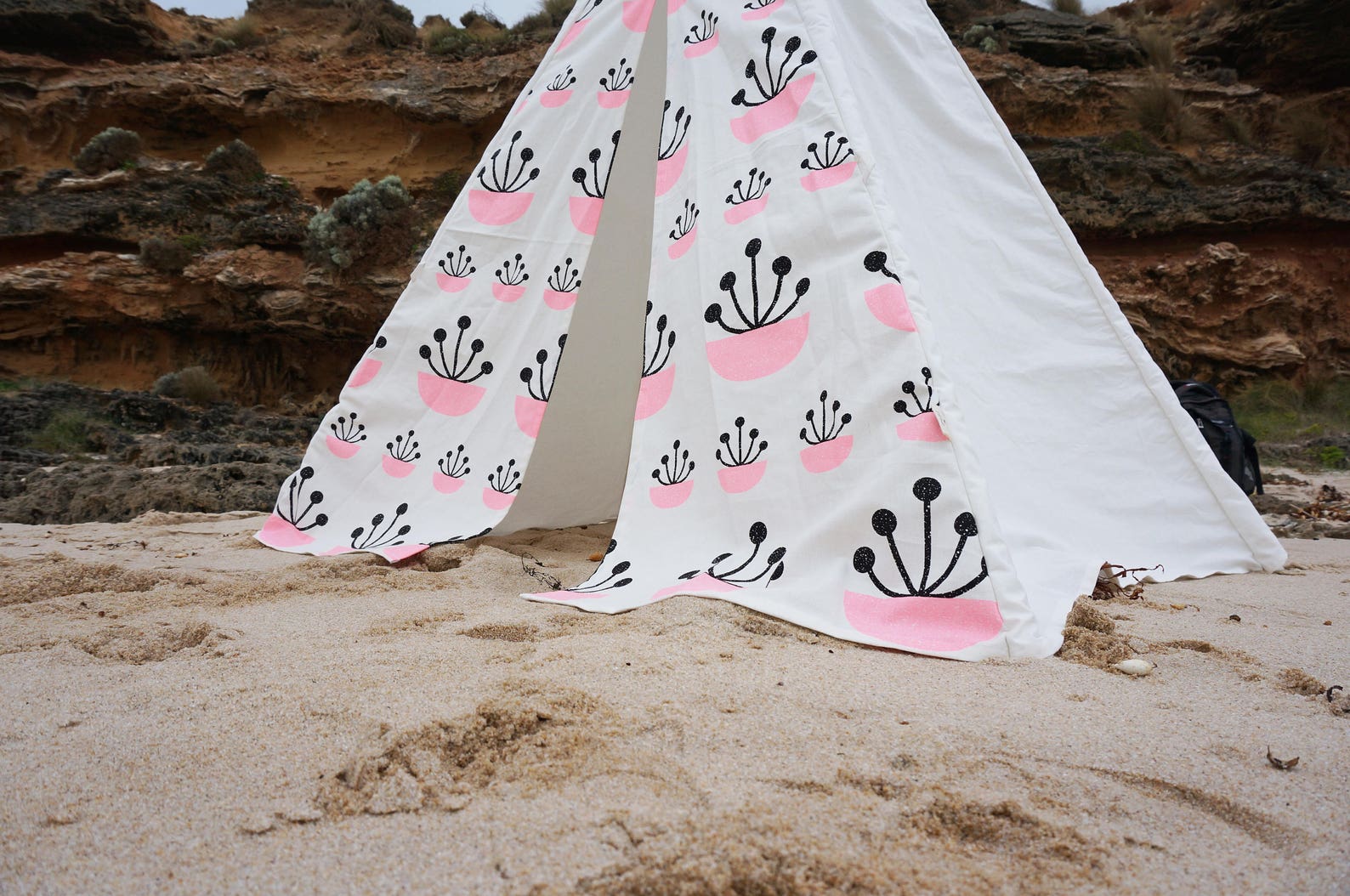 Kids Teepee - White Pink Flower Teepee // Teepee Tent // Canvas Linen ...