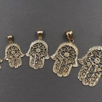 Hamsa Pendant - Etsy