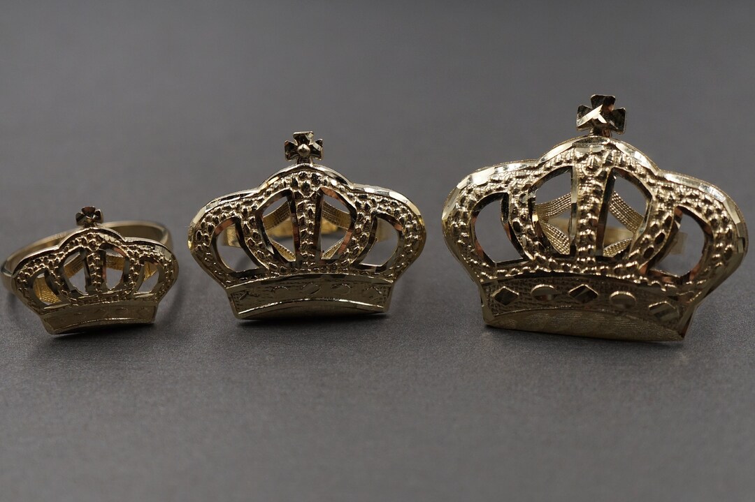 10K Solid Yellow Gold Diamond Cut King Queen Crown Band Ring. 3 ...
