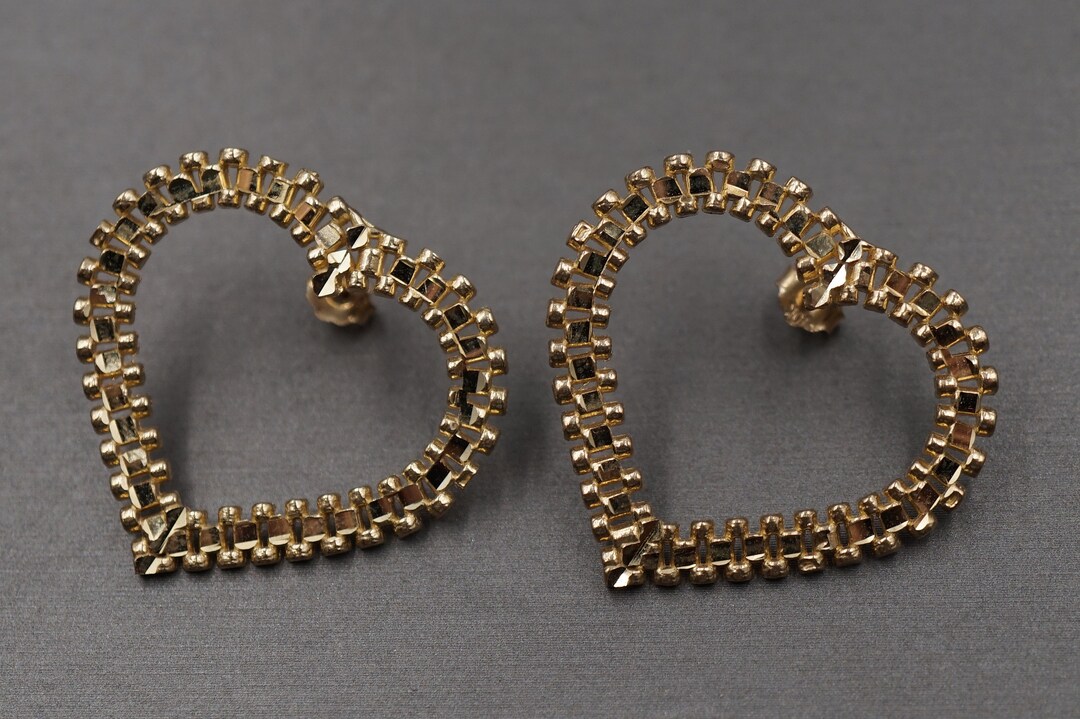 10K Solid Yellow Gold 1.2" Diamond Cut Shine Rollie Heart Stud Earring ...