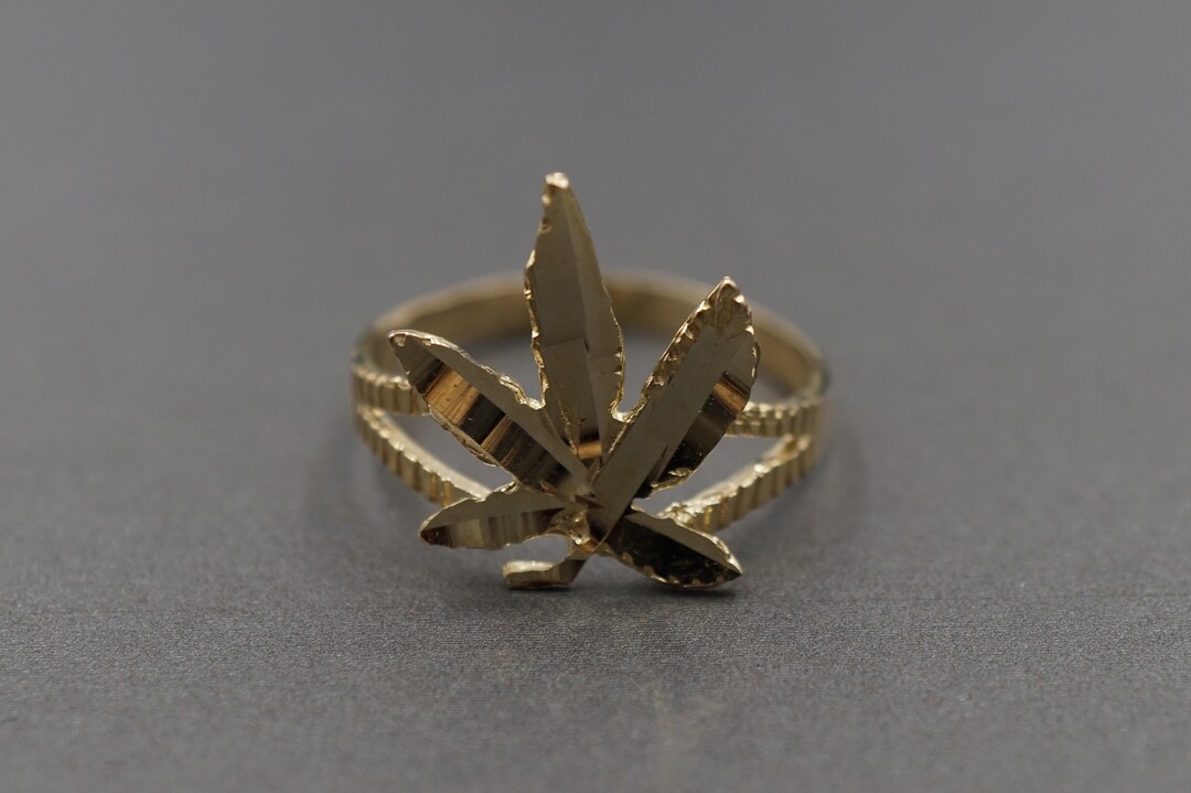10K Solid Yellow Gold 0.6" Diamond Cut Shine Marijuana Leaf Band Ring ...