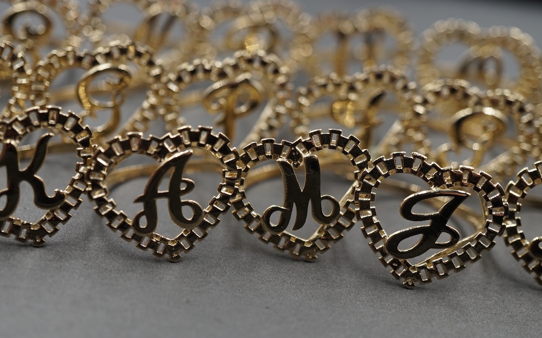 10K Solid Yellow Gold 0.8" Rollie Heart Initial Letter Alphabet Band ...