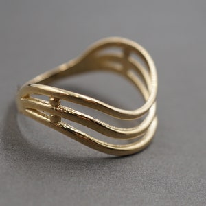 10K Solid Yellow Gold Three Line Wavy Waved Band Ring. - Etsy