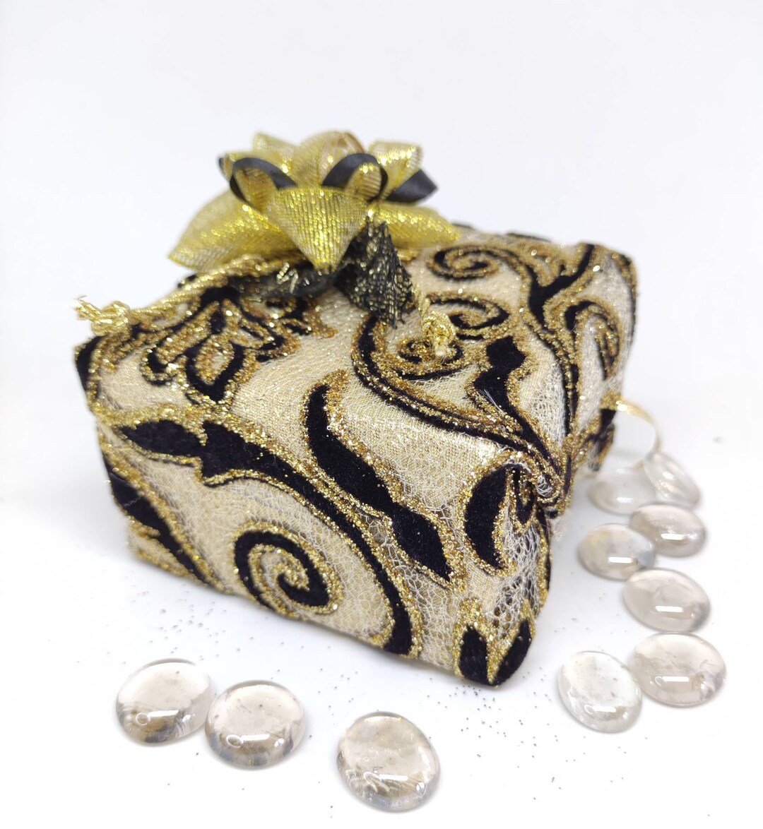 Elegant Christmas Fabric Gift Boxes, Gift Box Ornament, Christmas ...