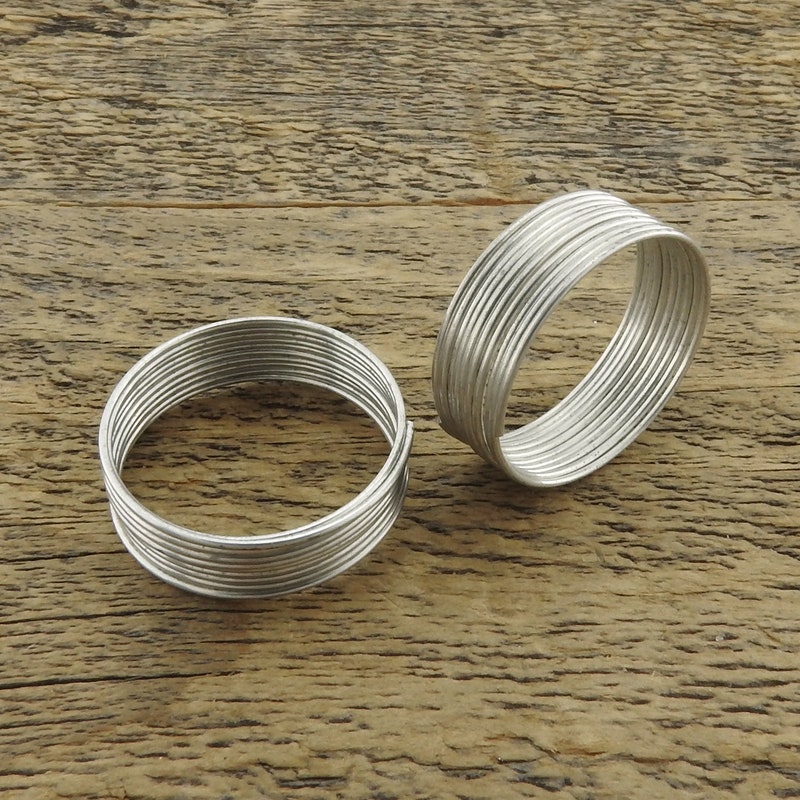 Memory Wire Ring - Etsy