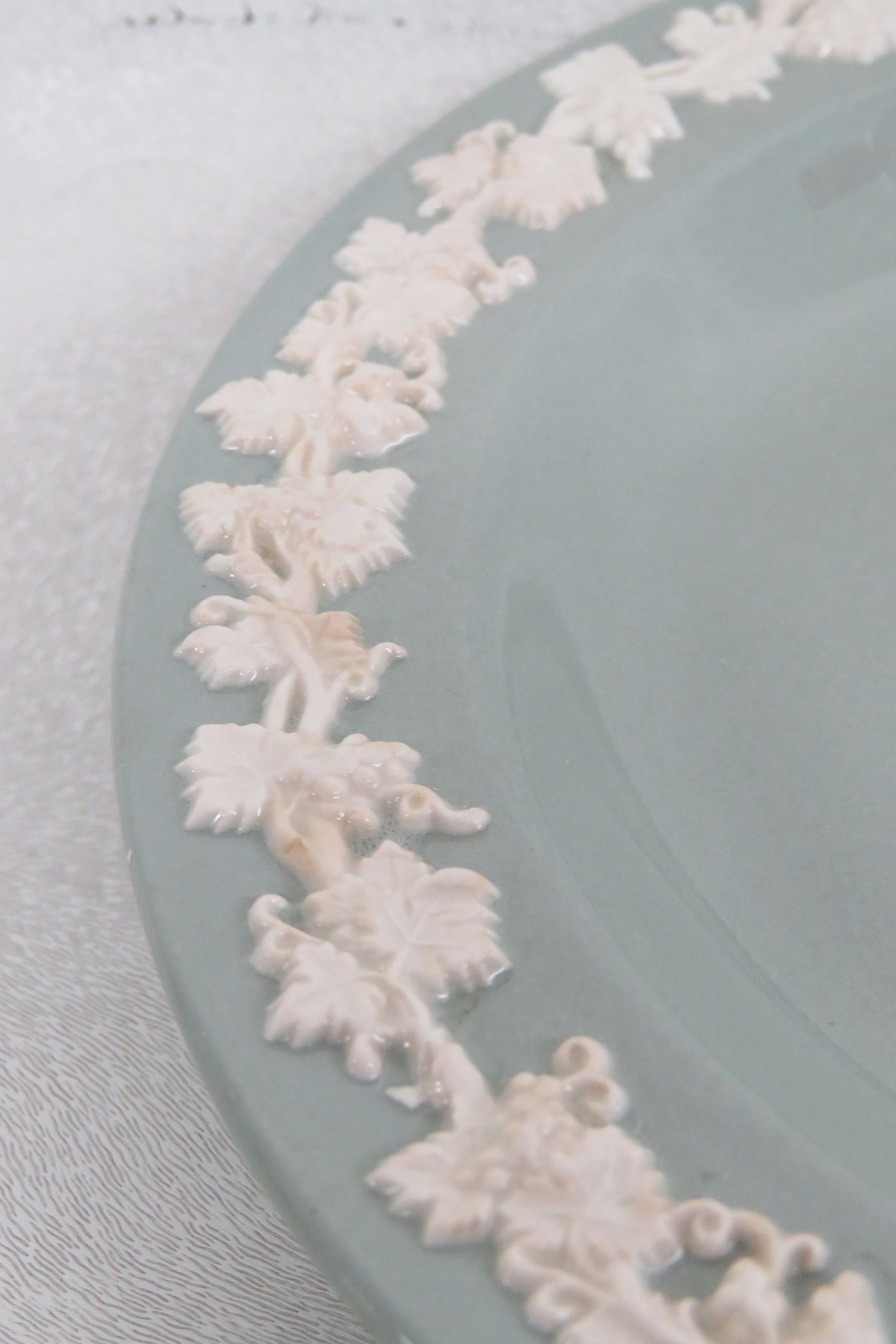 Wedgwood of Etruria and Barlaston Queensware Green Grapevine Small Dish ...