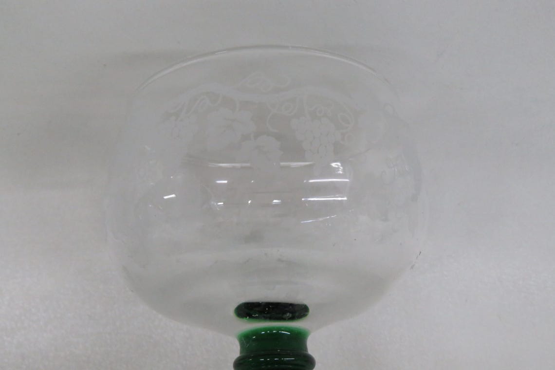 Luminarc Etched Emerald Green Beehive Stem Wine Glass Set of Five 4093B ...