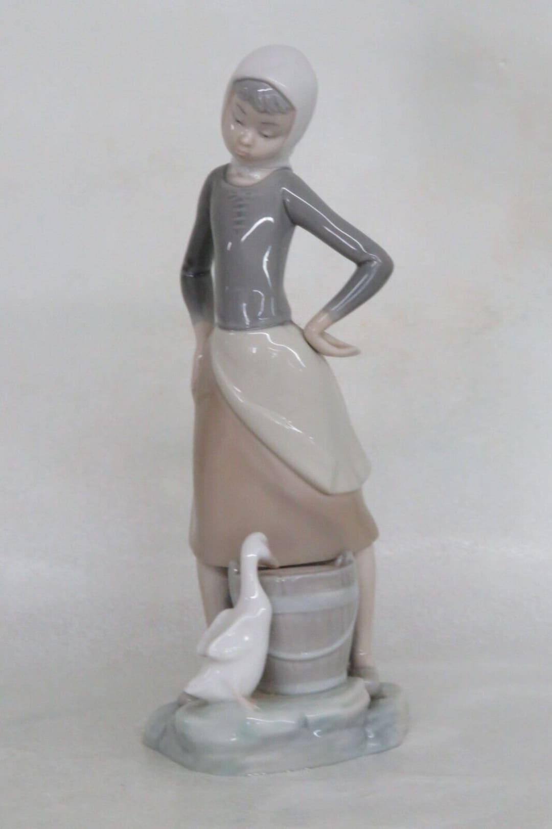 Lladro Figurine 4682 Girl With Milk Pail and Goose Porcelain 3034B - Etsy