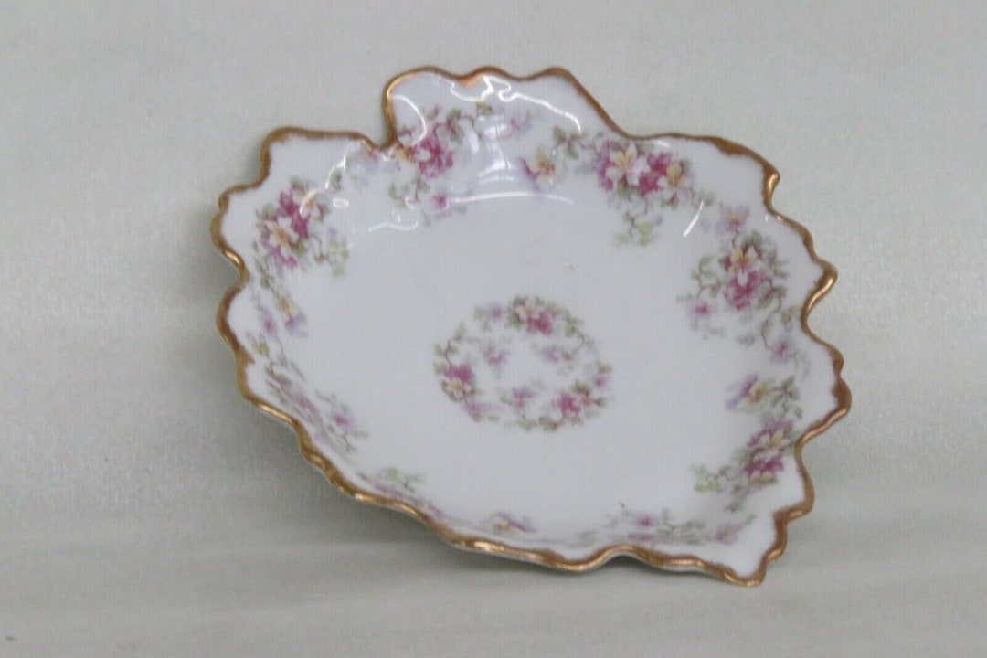 Limoges France Porcelain Purple Flowers Gold Trim Leaf Shaped Trinket ...