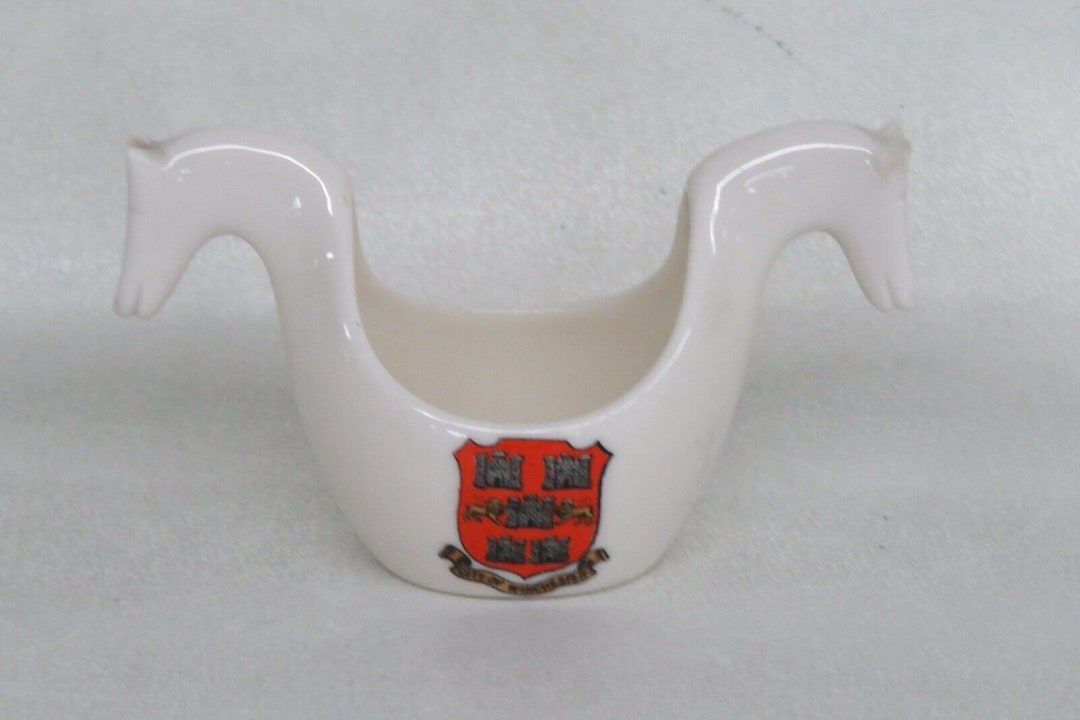 WH Goss Winchester Porcelain Model of Norwegian Horse Shaped Beer Bowl ...