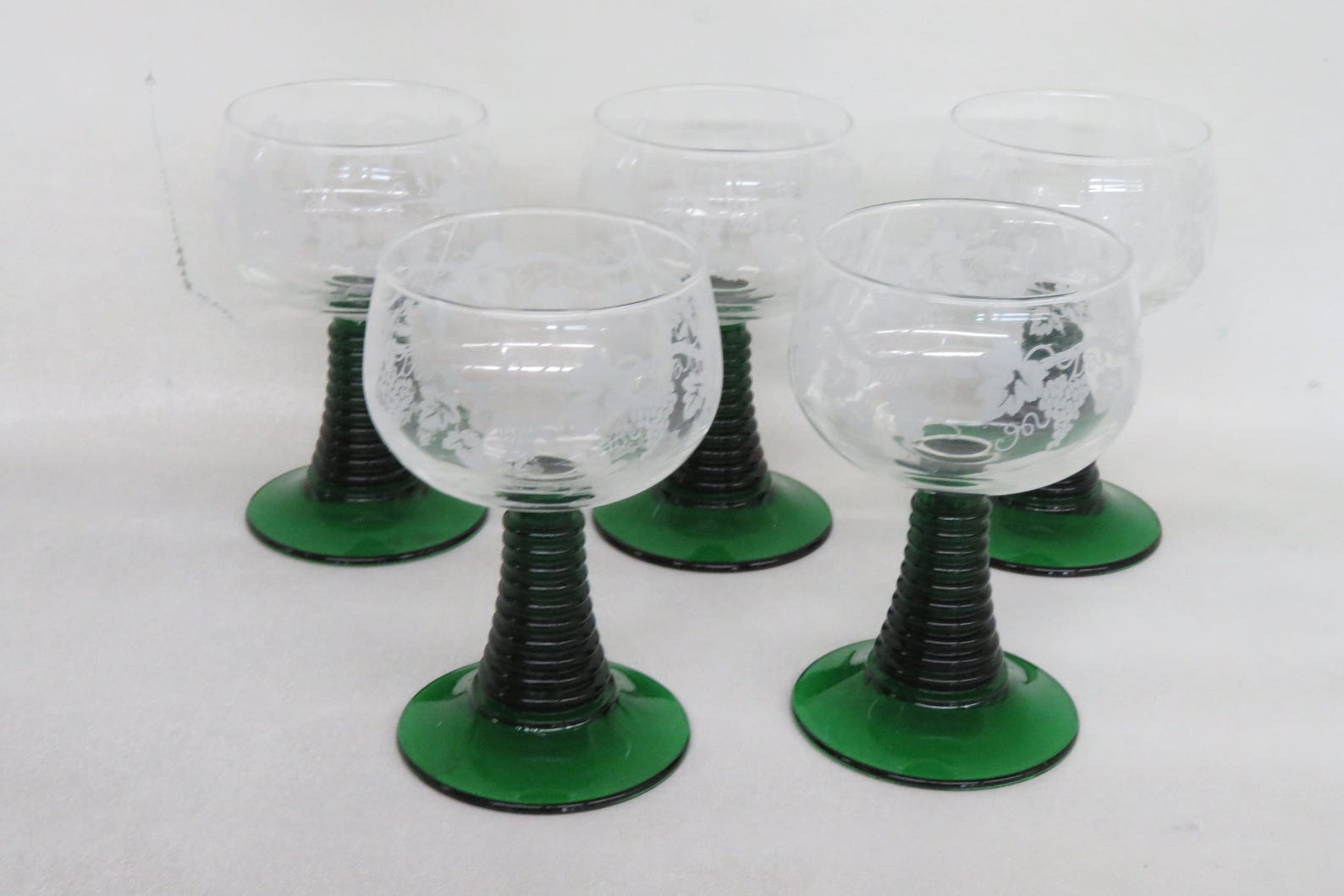 Luminarc Etched Emerald Green Beehive Stem Wine Glass Set of Five 4093B ...